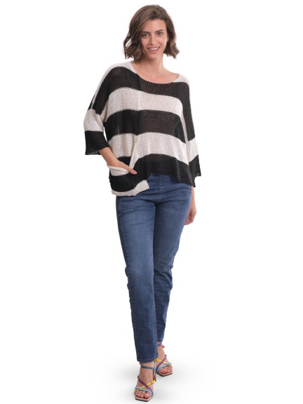 Pocket Hem-Sweater by Alembika at Hello Boutique