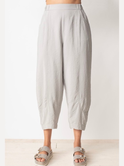 Seamed Lantern Pant by Olivia by Habitat at Hello Boutique